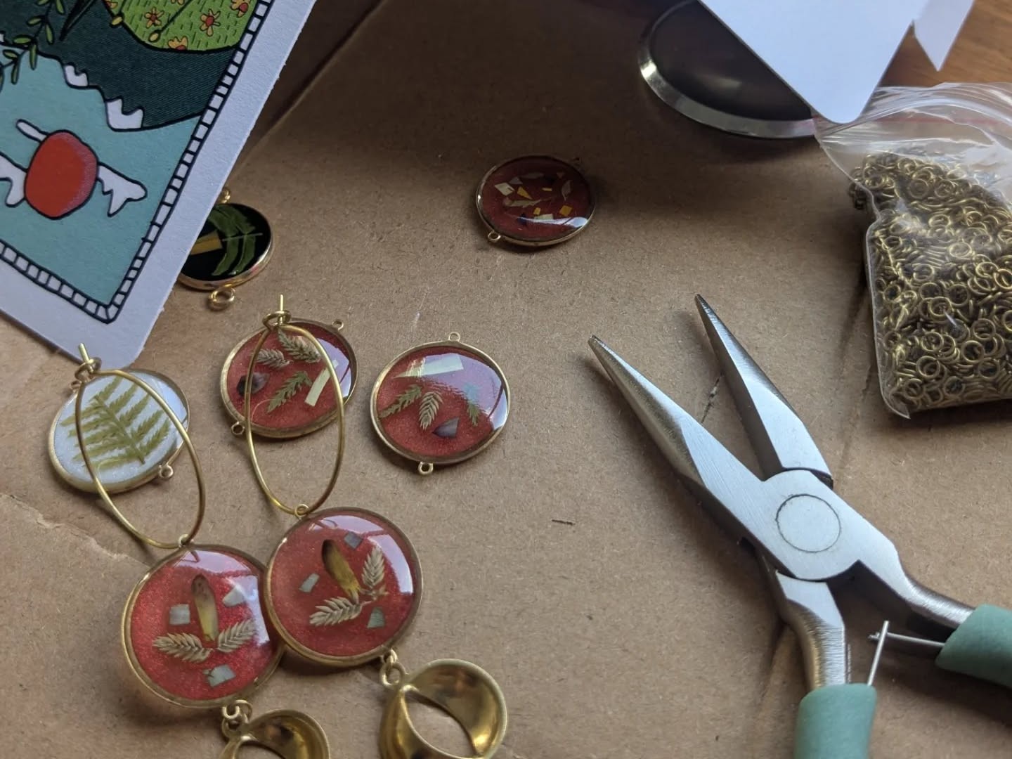 Damisèla, création bijoux avec des fleurs - Artisan d'art à AUGA (64)