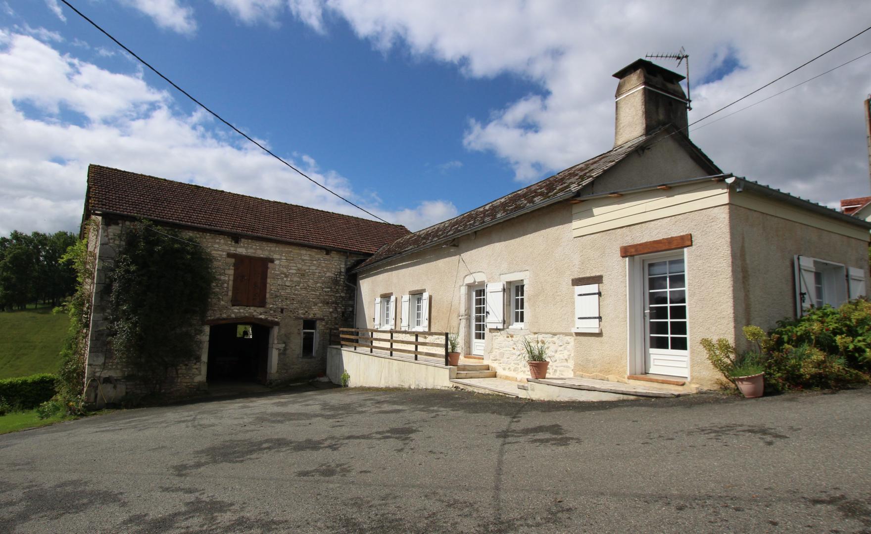 LABOURDETTE à LASSEUBE (64) - Infos détaillées & Tarifs