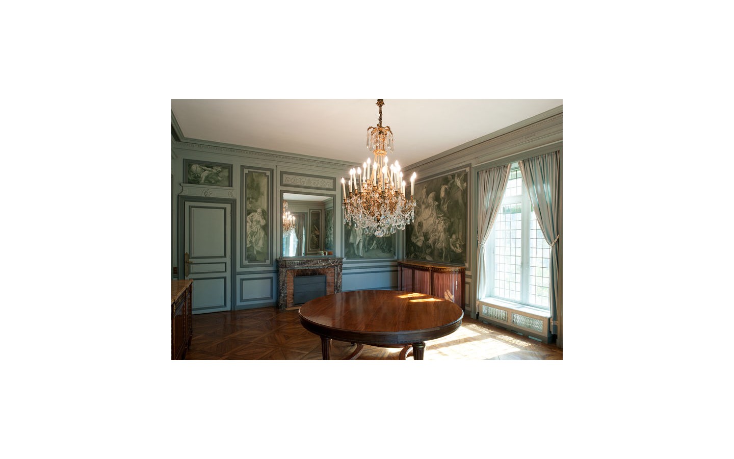 Derrière la porte des villas - La Villa Saint-Basil's à PAU (64 ...