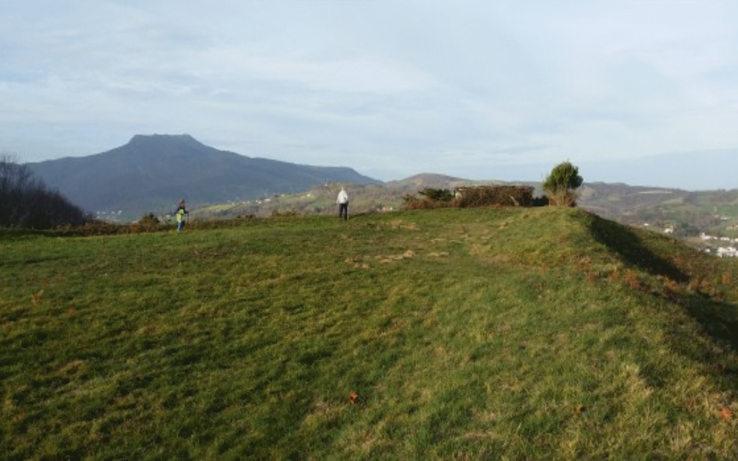 Randonnée Panoramique sur le Labourd en SAINT-PEE-SUR-NIVELLE (64 ...